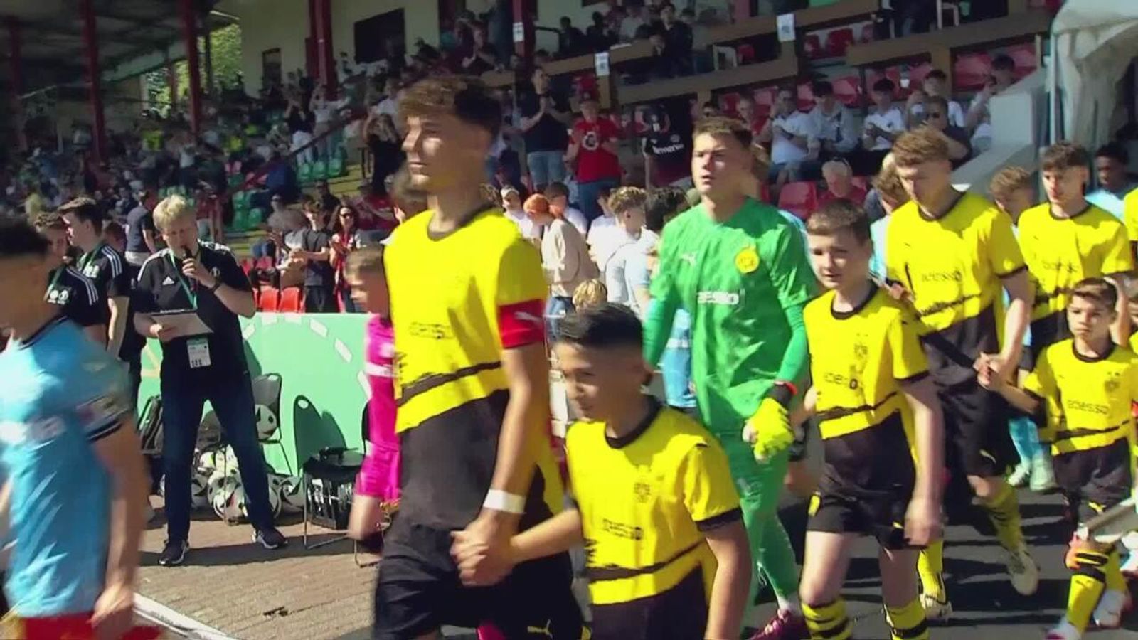 U17 Junioren-Bundesliga | Bayer Leverkusen - Borussia Dortmund - die ...