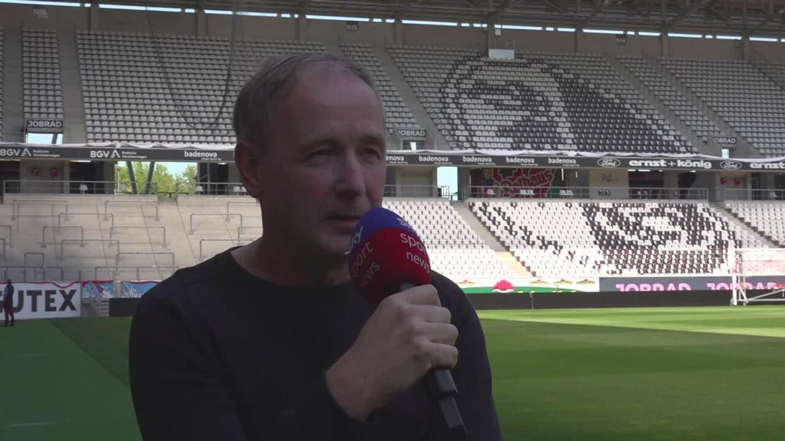 SC Freiburg | Baier über die Entwicklung von Julian Schuster | Fußball ...