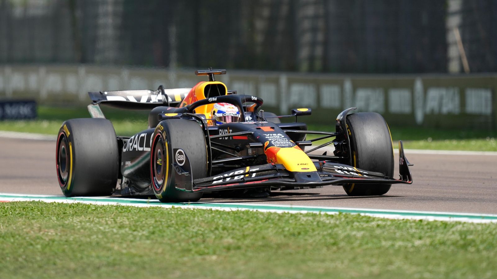 Max Verstappen gewinnt das Rennen in Imola vor Norris, Hülkenberg wird Elfter | Formel 1 News ...