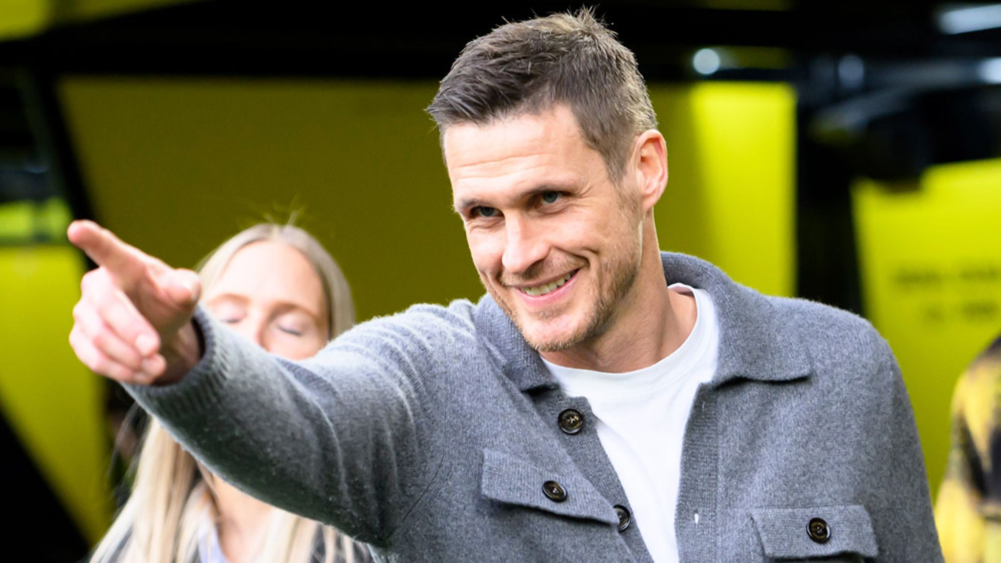 Borussia Dortmund kurz vor Deal mit Justin Lerma aus Ecuador | Transfer ...