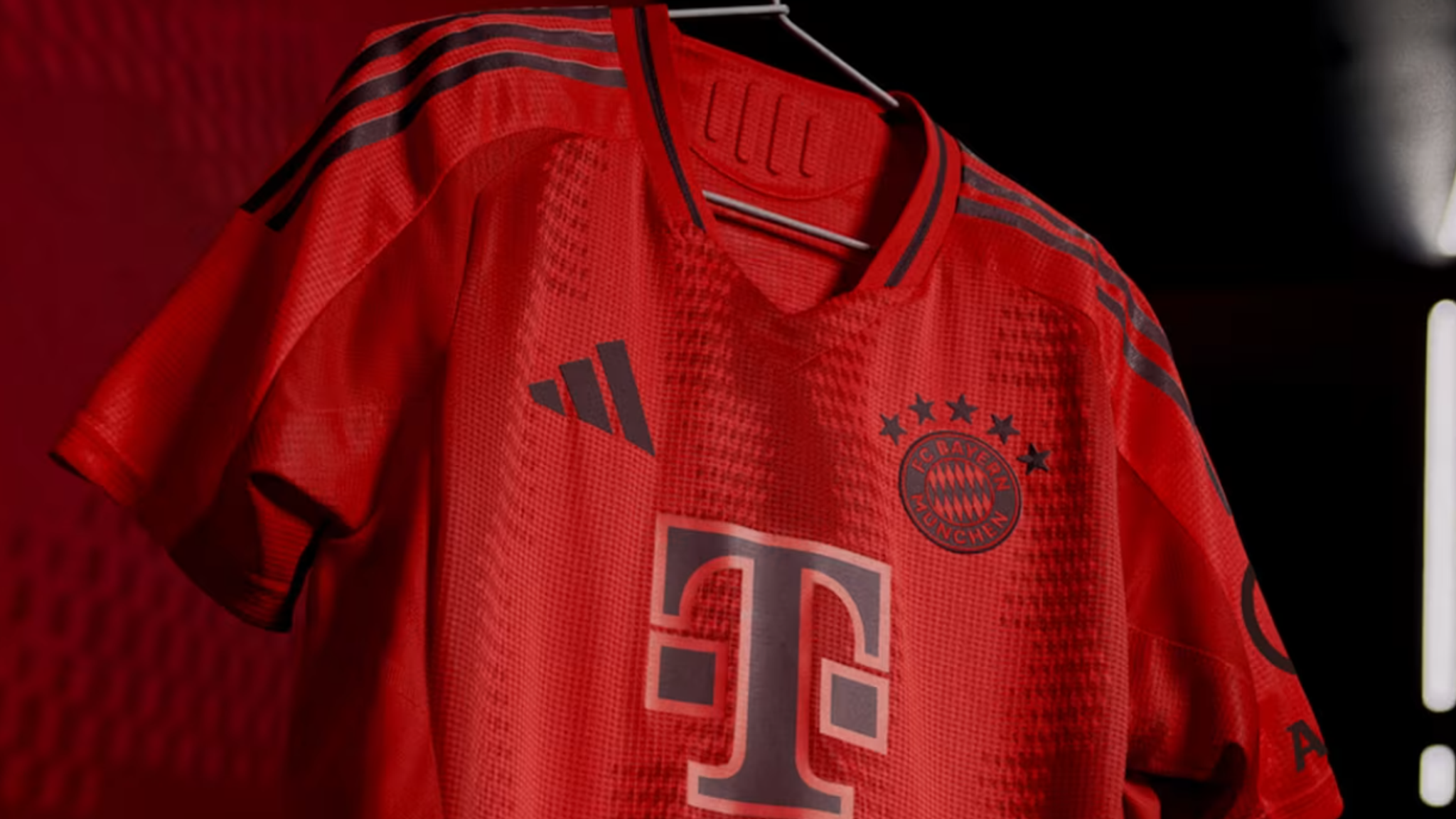 FC Bayern stellt neues Heimtrikot für die Saison 2024/2025 vor | Fußball News | Sky Sport