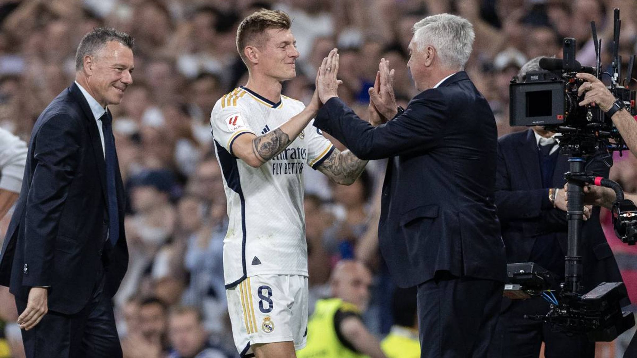 Bildergalerie: Der Kroos-Abschied im Bernabeu | Fußball News | Sky Sport