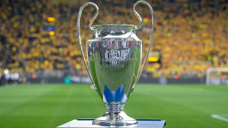 Real Madrid: Toni Kroos spricht über Bellingham-Transfer und stichelt ...