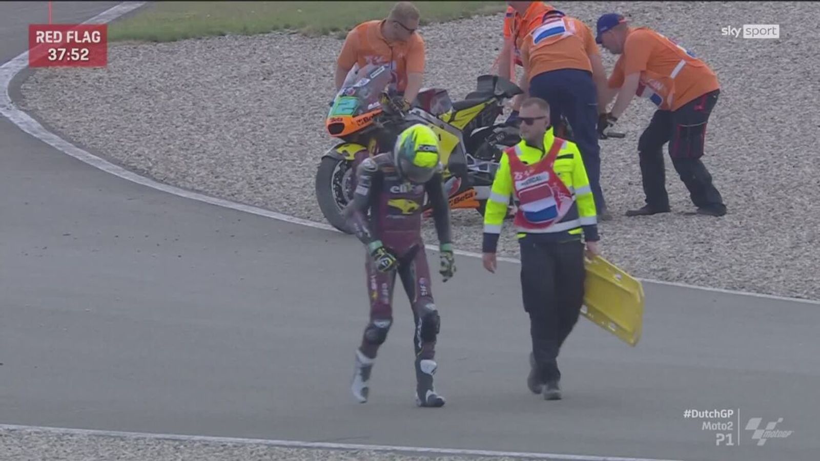 Filip Salac mit Unfall im 1. Training der Moto2 zum GP der Niederlande ...