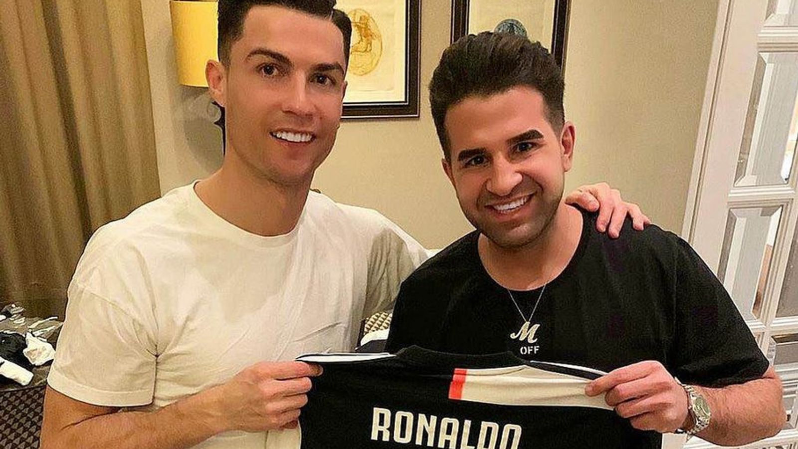 Mustafa "Musti" Mostafa wird vom DFB als Friseur für Nationalspieler ...