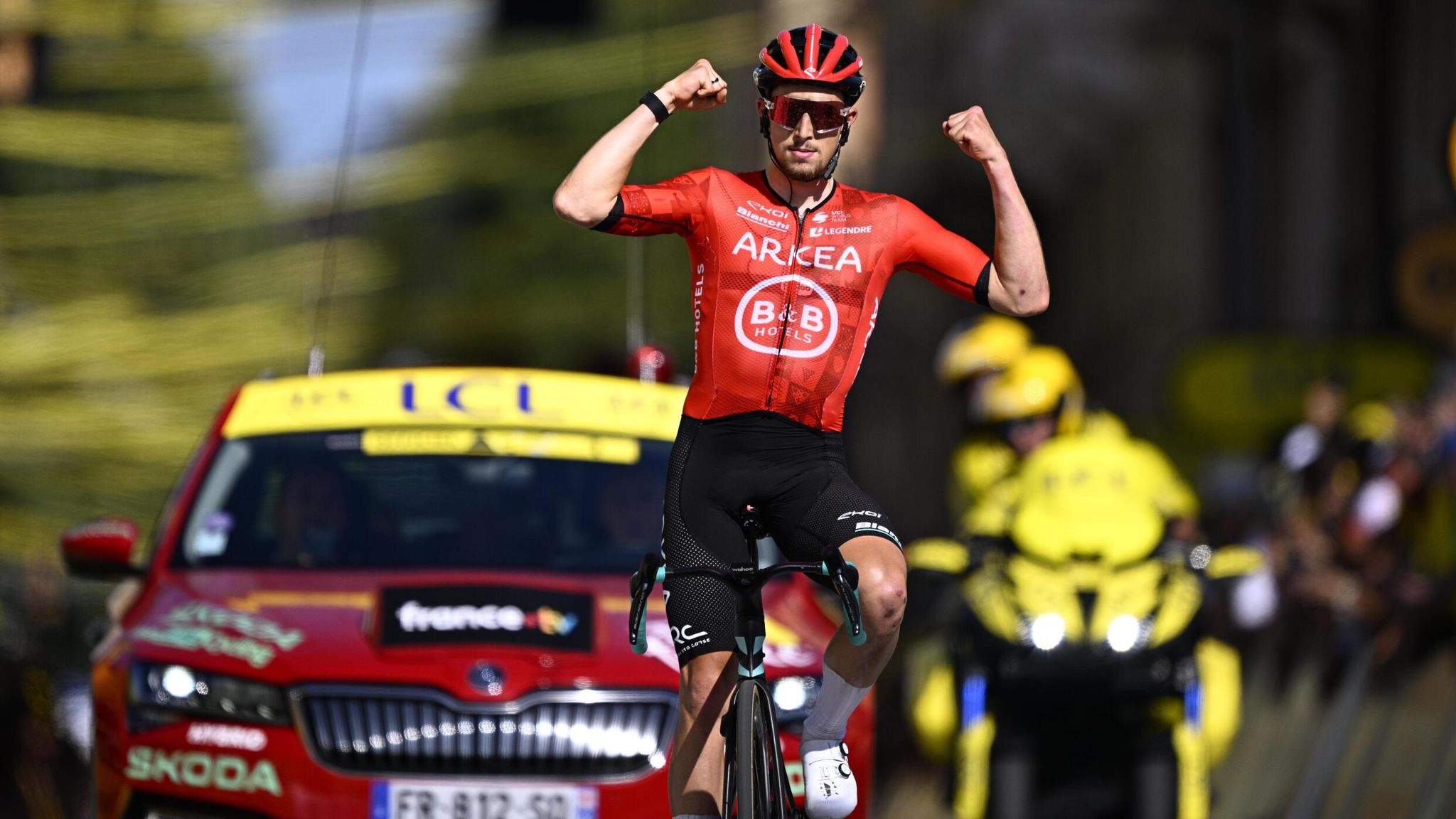 Kevin Vauquelin gewinnt 2. Etappe der Tour de France | Radsport News ...