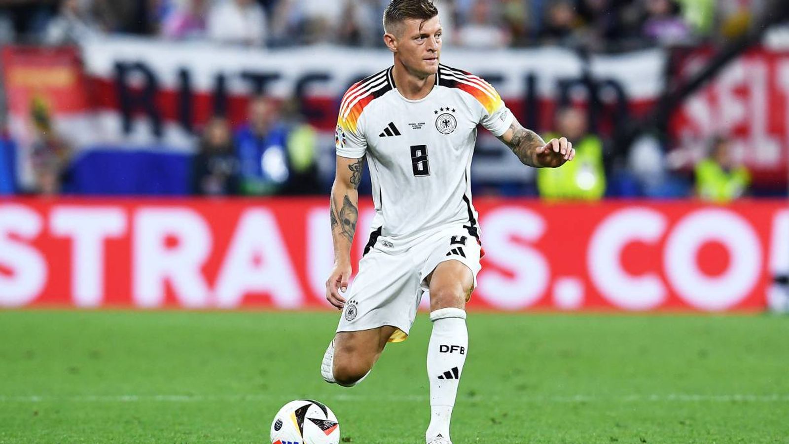 Toni Kroos absolviert mit DFB-Team gegen Spanien letztes Spiel in ...