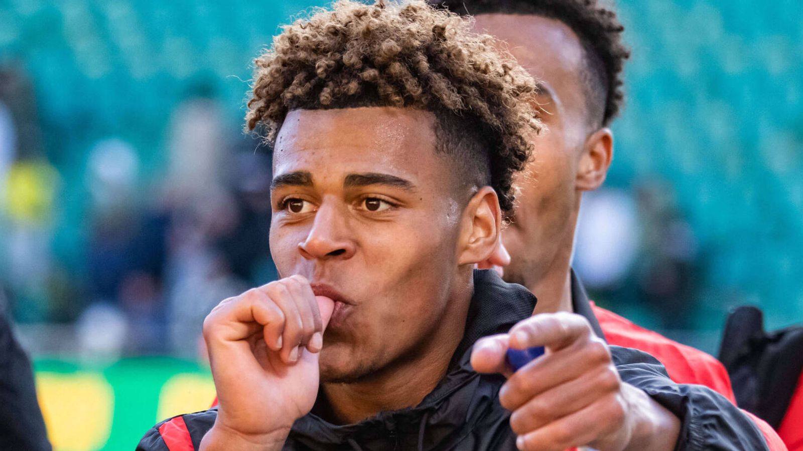 Desire Doue unterschreibt Vertrag bei PSG | Transfer Centre News | Sky ...