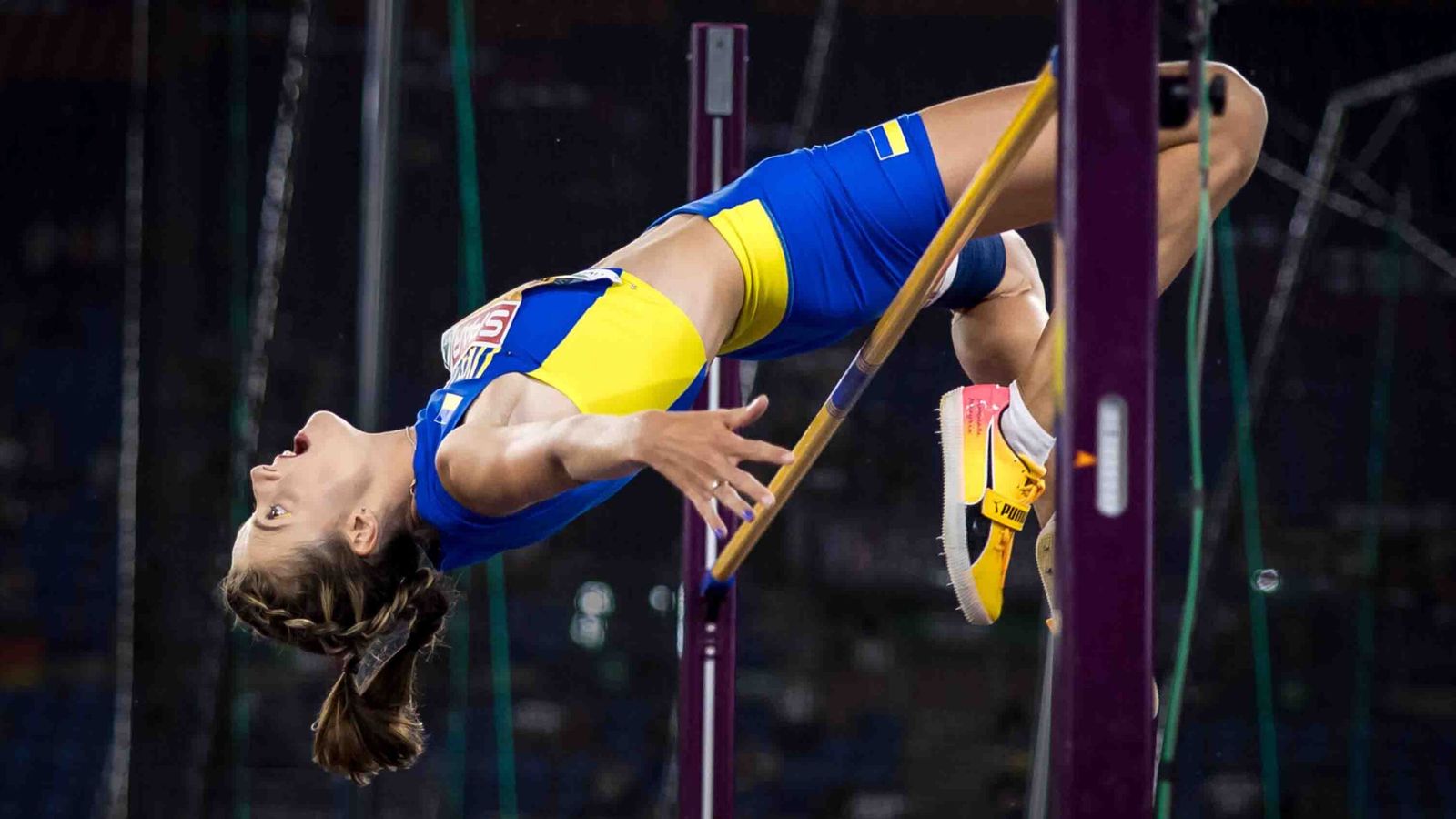 Hochspringerin Jaroslawa Mahutschich stellt neuen Weltrekord auf | Mehr ...