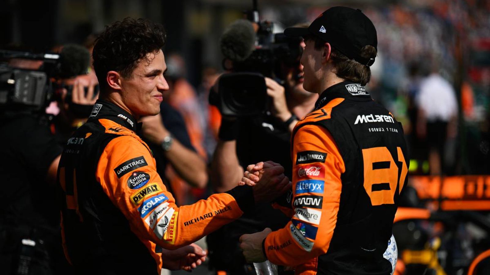 Piastri feiert ersten F1-Sieg in Ungarn - dennoch Ärger bei McLaren | Formel 1 News | Sky Sport