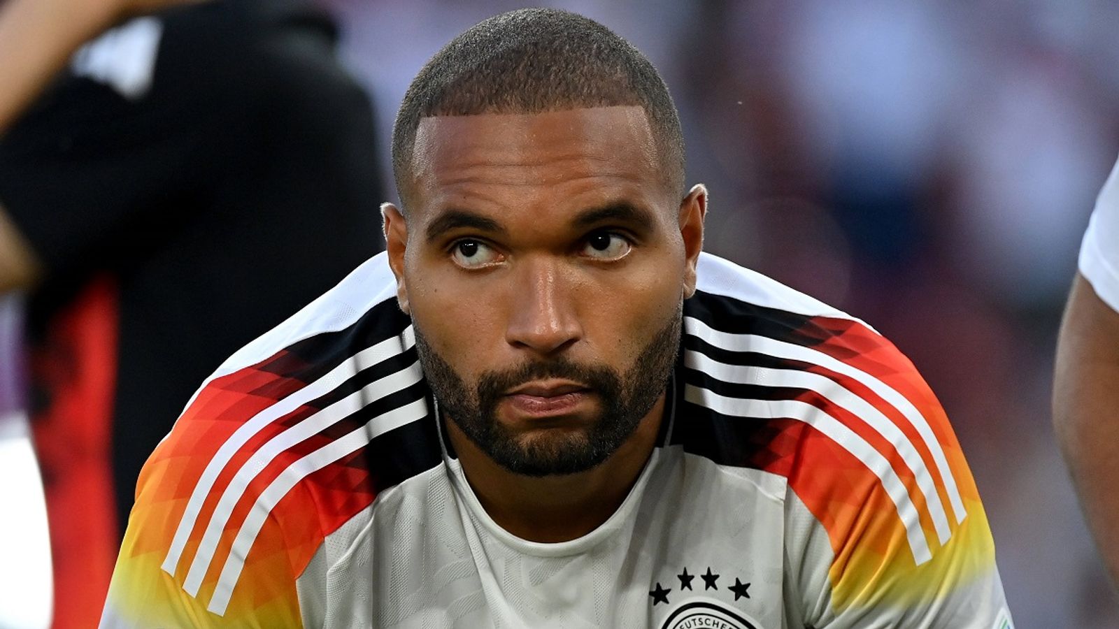 Manchester United hat sich nach Bayern-Ziel Jonathan Tah erkundigt ...