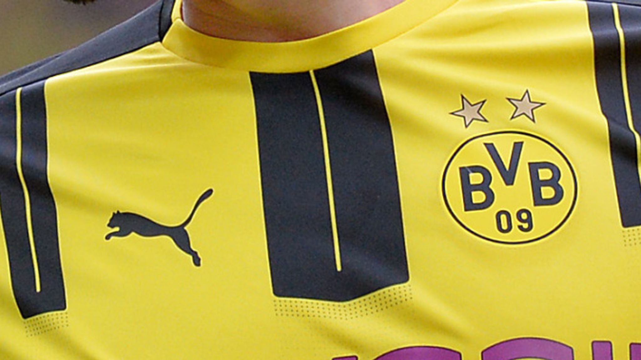 Bilder von drittem und Pokal-Trikot von Borussia Dortmund aufgetaucht ...