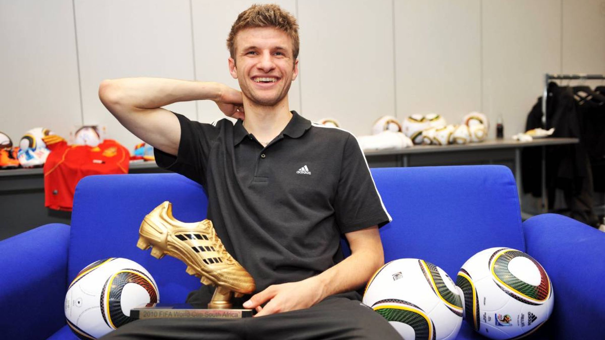 Thomas Müller tritt aus der deutschen Nationalmannschaft zurück ...
