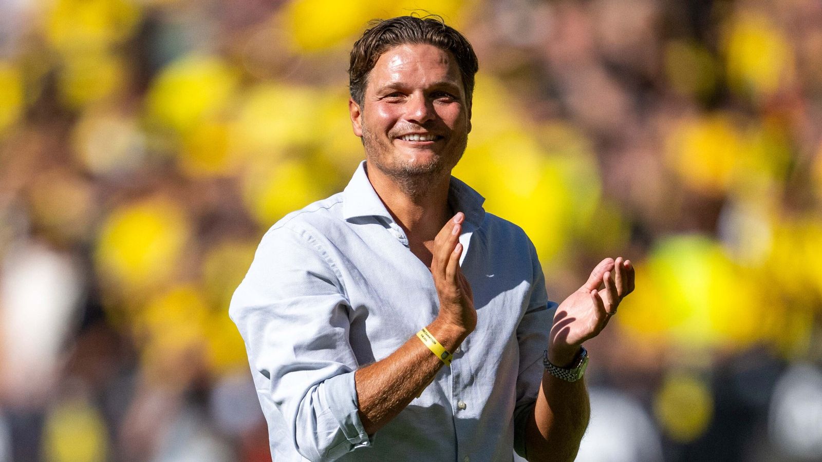 Ex-BVB-Trainer Edin Terzic reagiert emotional auf Fanbanner bei ... Ex-BVB-Trainer Edin Terzic reagiert emotional auf Fanbanner bei ...
