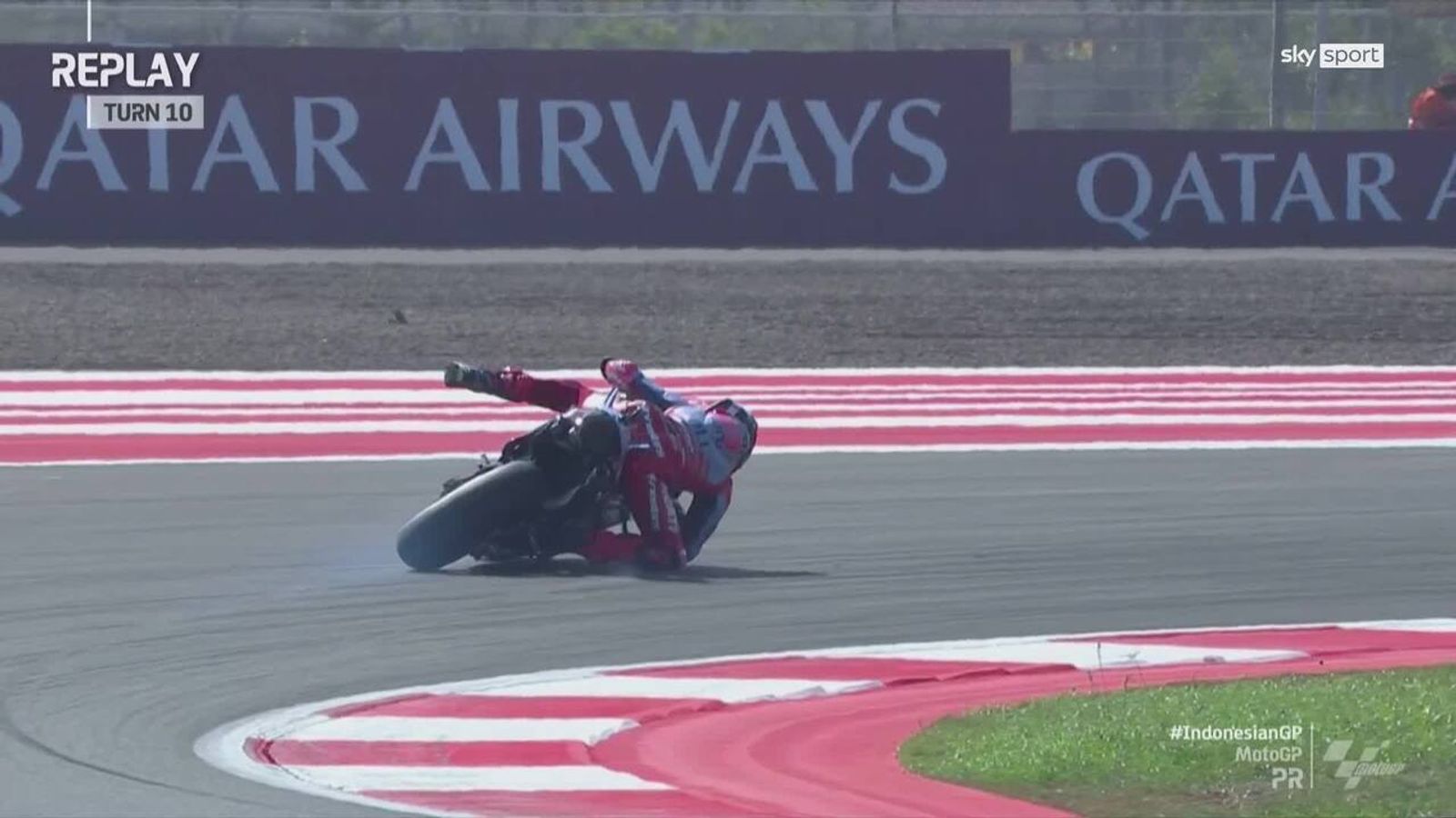 MotoGP: Sensationeller Save! Marquez verhindert Sturz | In-Race Video ...