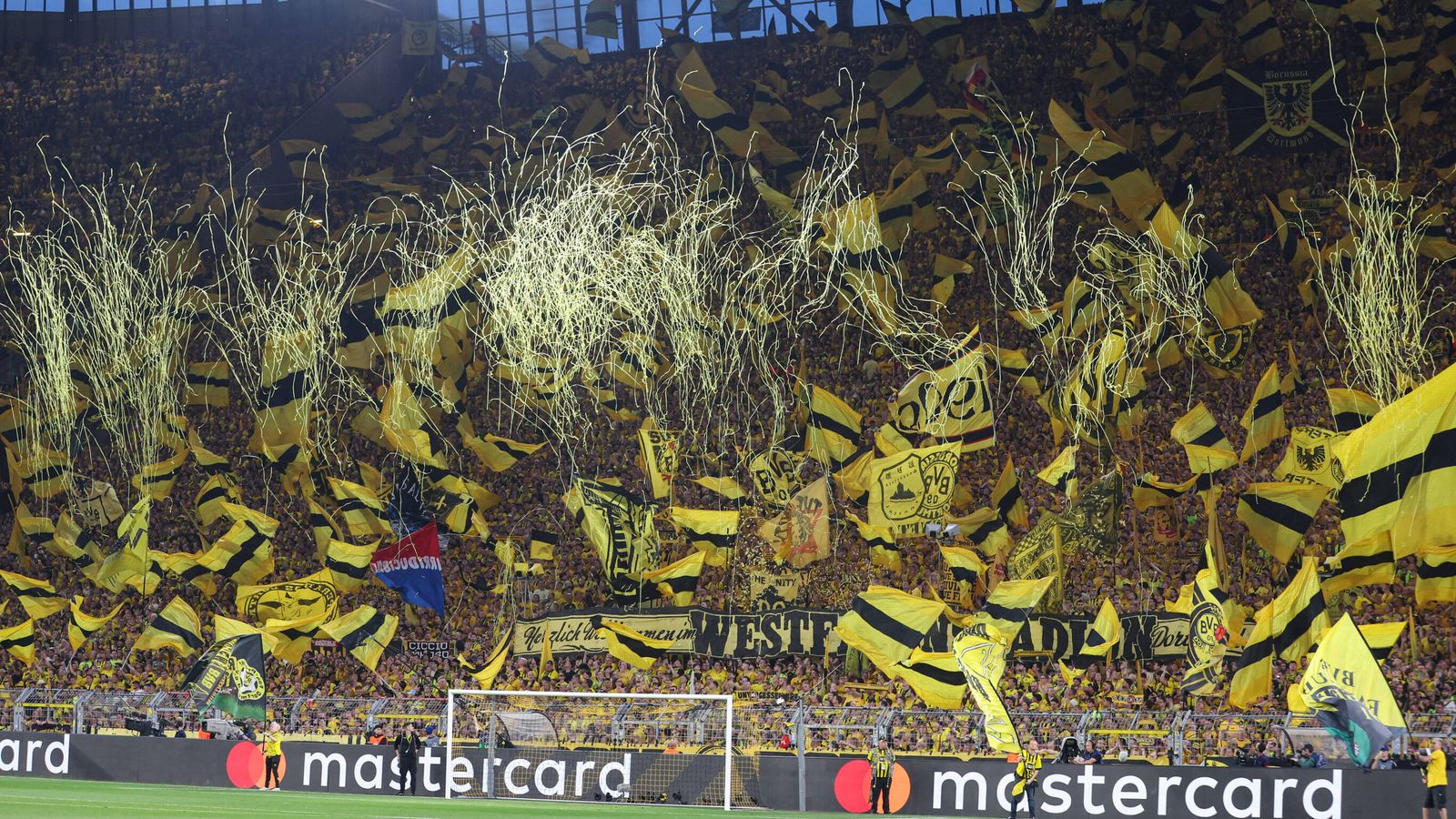 1,95 Millionen Zuschauer besuchten BVB-Spiele | Fußball News | Sky Sport