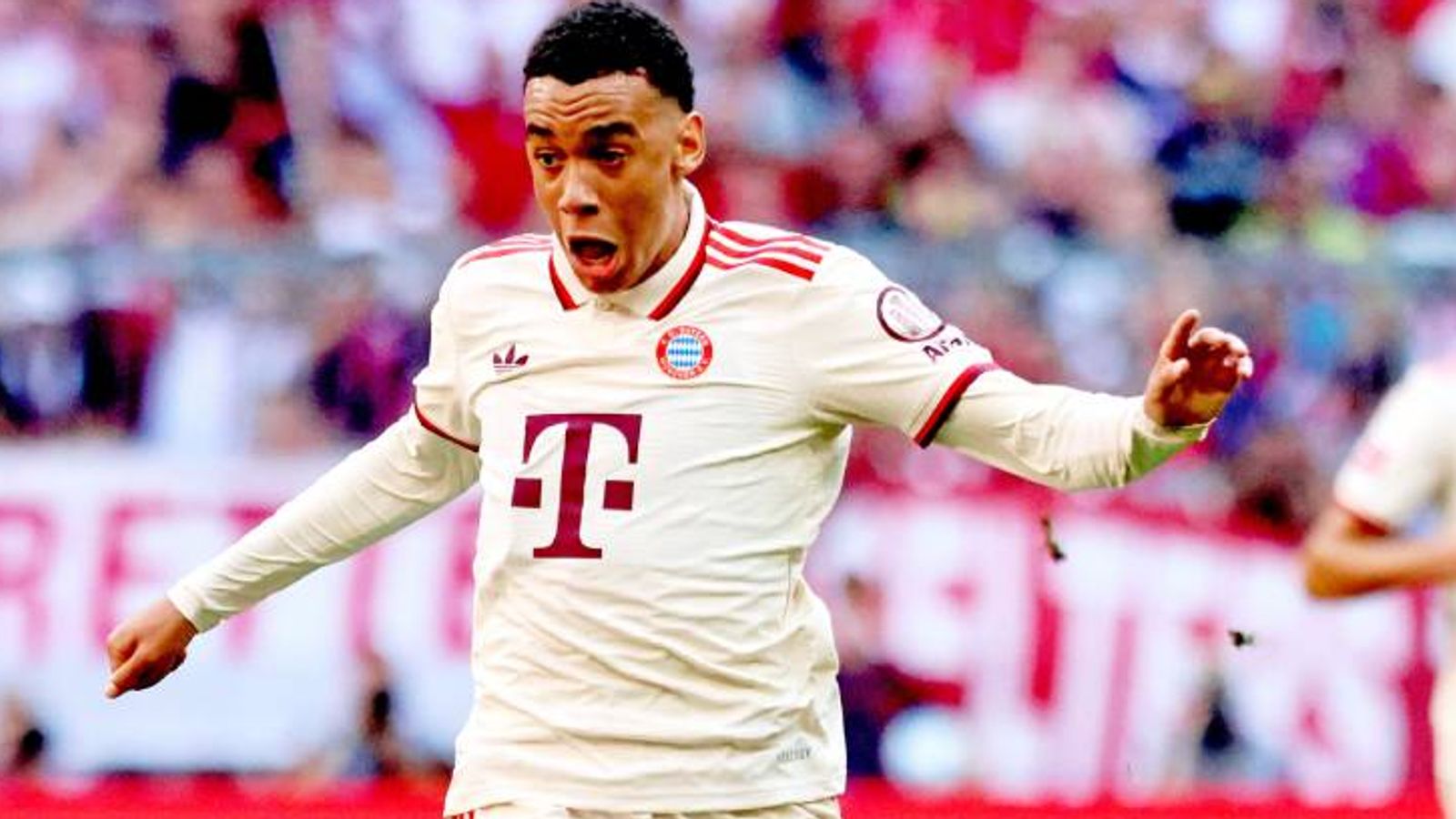 Jamal Musiala nicht auf Nominierungsliste für Ballon d'Or | Fußball ...