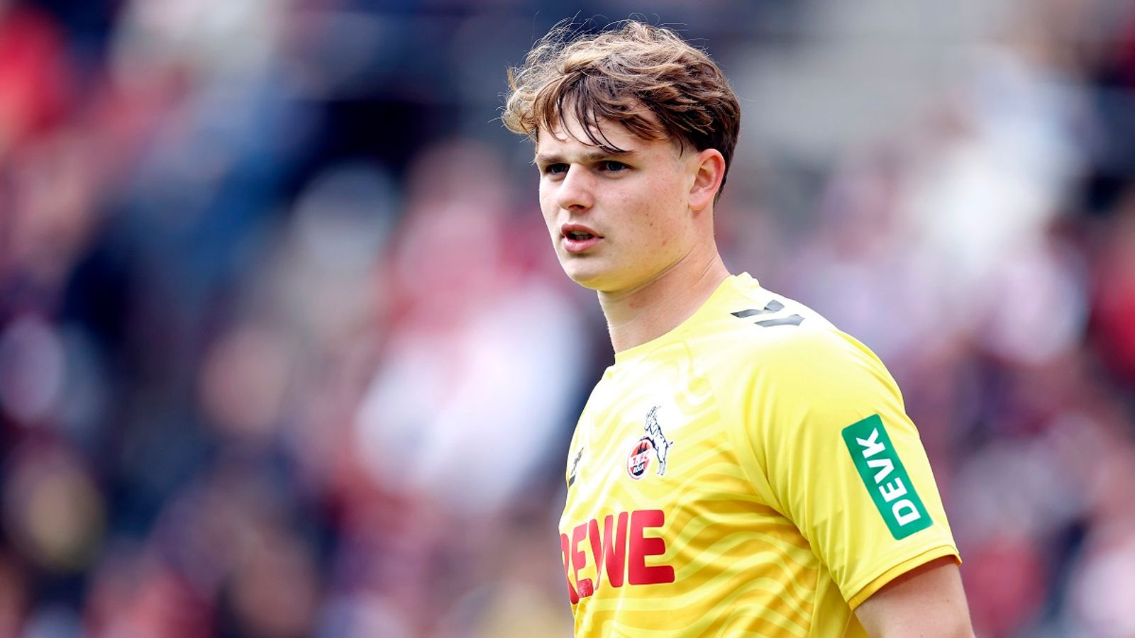 So denkt Kölns Jonas Urbig über einen Bayern-Wechsel | Transfer Centre News | Sky Sport