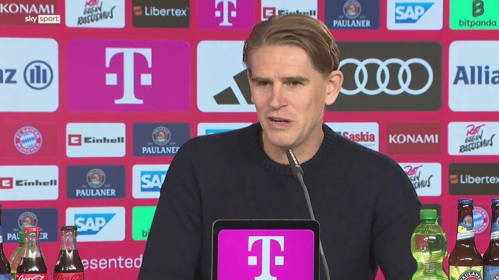 Vincent Kompany und Christoph Freund über Bayern-Star Alphonso Davies ...