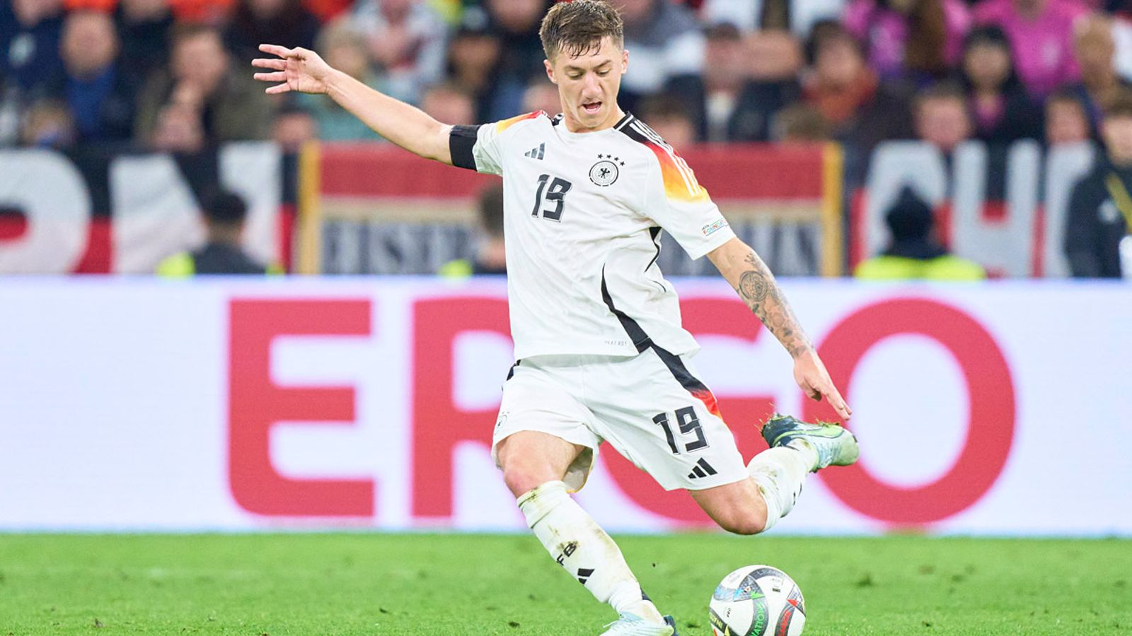 Angelo Stiller hat das DFB-Camp verletzungsbedingt verlassen | Fußball ...