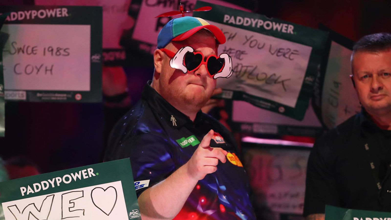 Gabriel Clemens besiegt Wessel Nijman bei der Darts-WM 2026 | Mehr ...