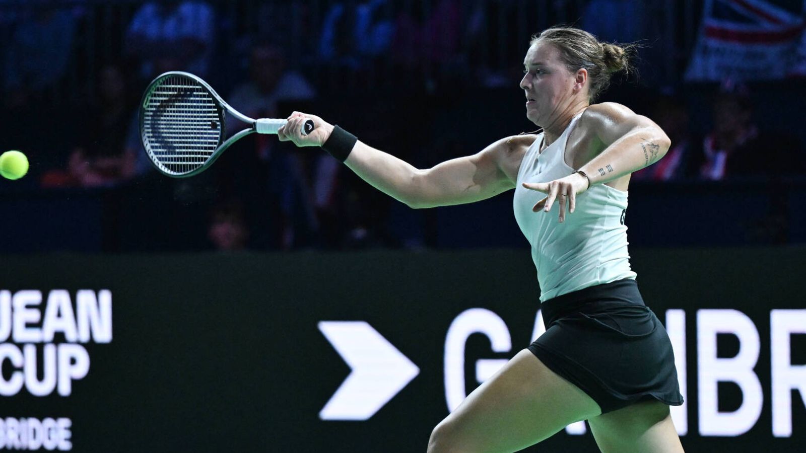 Jule Niemeier und Laura Siegemund verlieren beim Billie Jean Cup gegen Großbritannien | Tennis ...