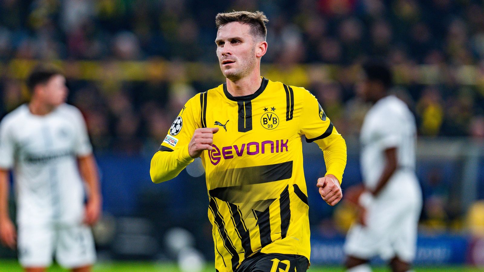 Can und Schlotterbeck überzeugen in der BVB-Innenverteidigung | Fußball ...