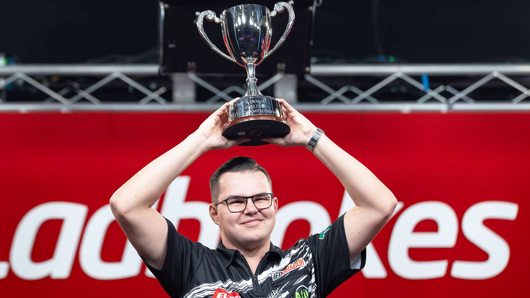 Darts WM: Achtelfinale verpasst - Ricardo Pietreczko scheitert an ...