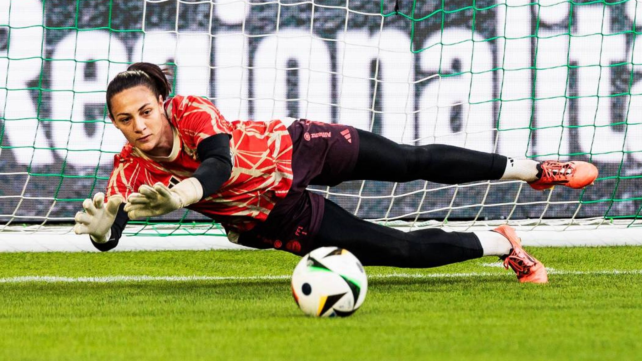 Maria Luisa Grohs vom FC Bayern ist nach Tumorerkrankung auf Weg der ...