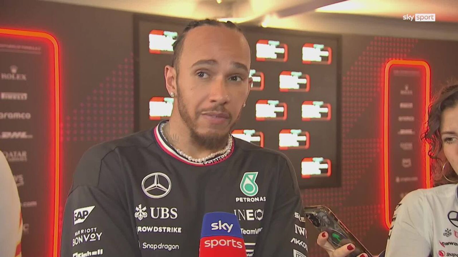 Lewis Hamilton mit emotionalem letzten Interview als Mercedes-Fahrer ...
