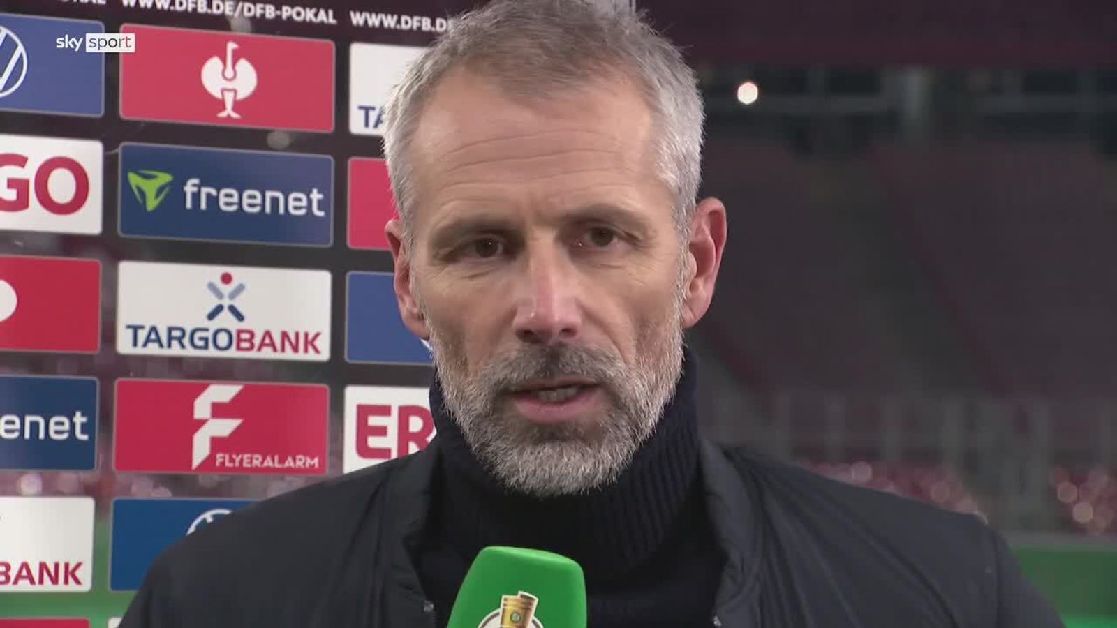 Marco Rose spricht über den Jubel mit den Spielern und die Fangesänge ...