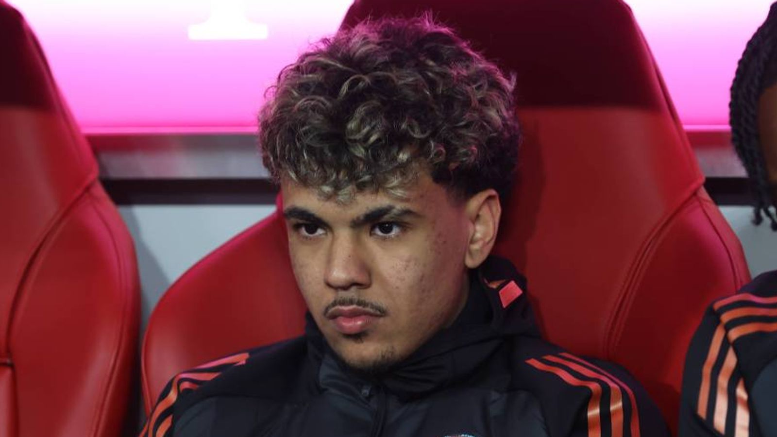 FC Bayern trifft Torwart-Entscheidungen bei Ulreich, Peretz und Urbig ...