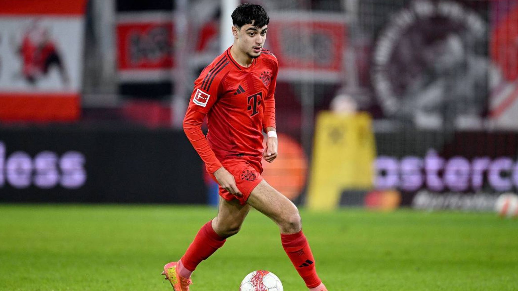 Jamal Musiala verlängert beim FC Bayern bis 2030 | Transfer Centre News | Sky Sport