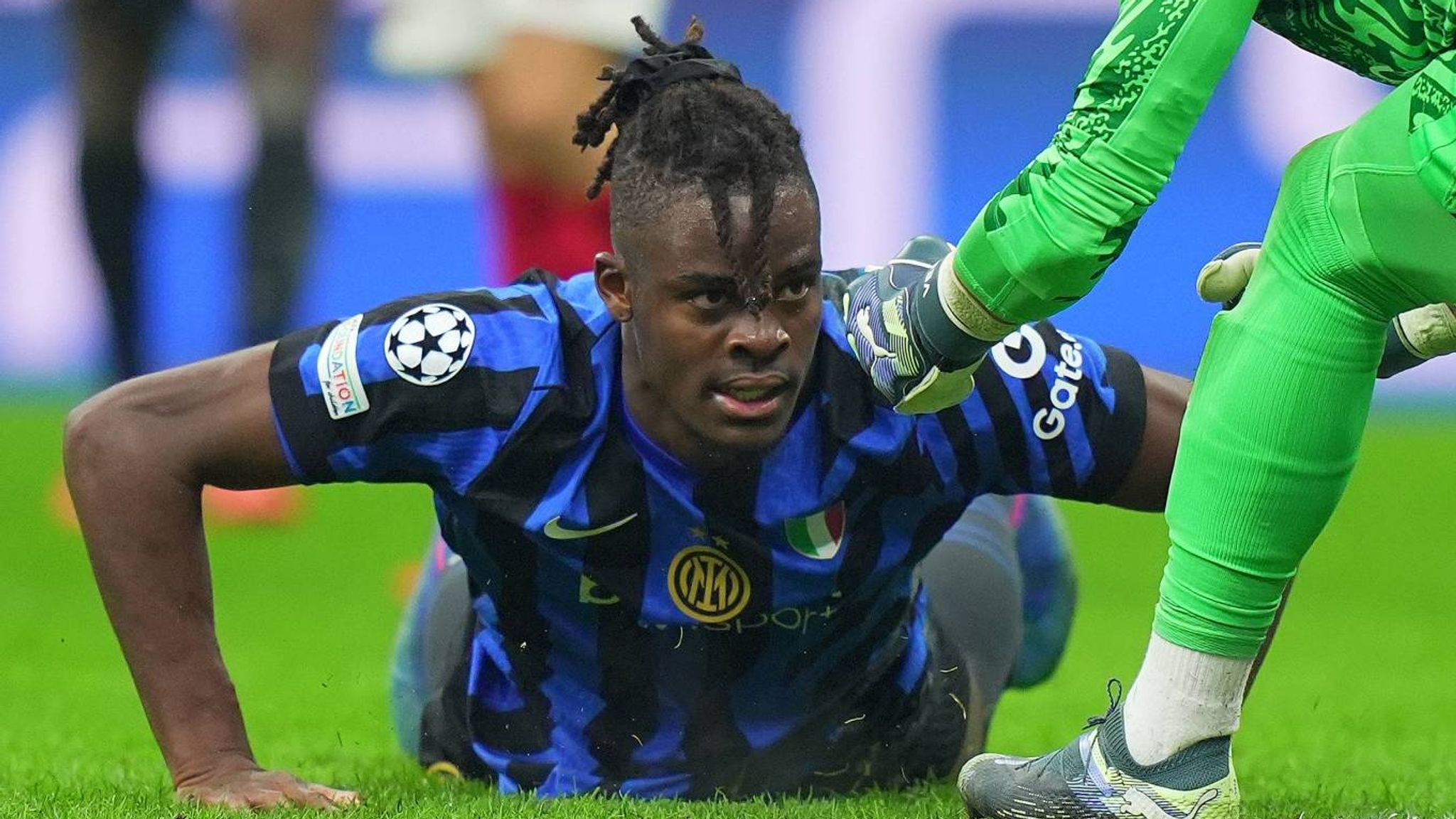 Yann Aurel Bisseck von Inter Mailand hat sich eine Adduktorenverletzung zugezogen | Fußball News ...