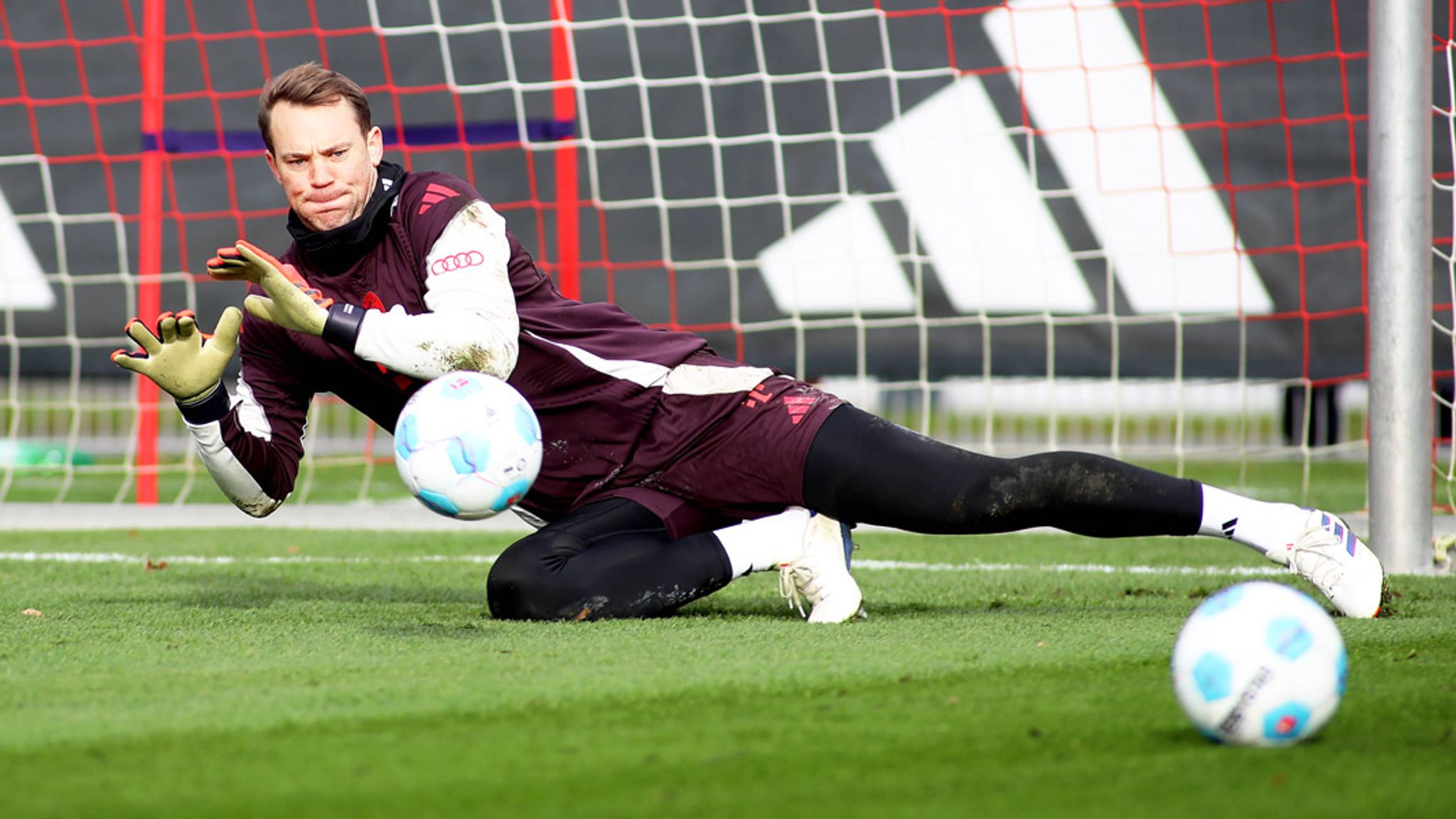 Manuel Neuer & Co. zurück im Teamtraining des FC Bayern | Fußball News | Sky Sport