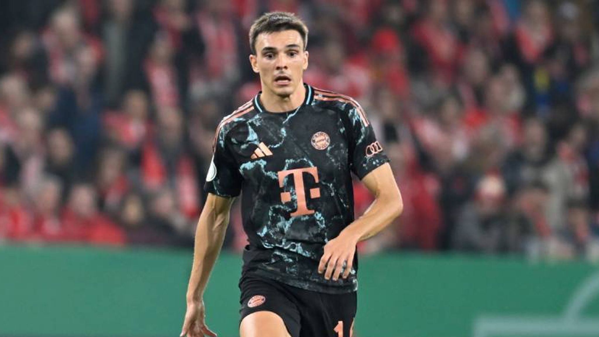 Jamal Musiala verlängert beim FC Bayern bis 2030 | Transfer Centre News | Sky Sport