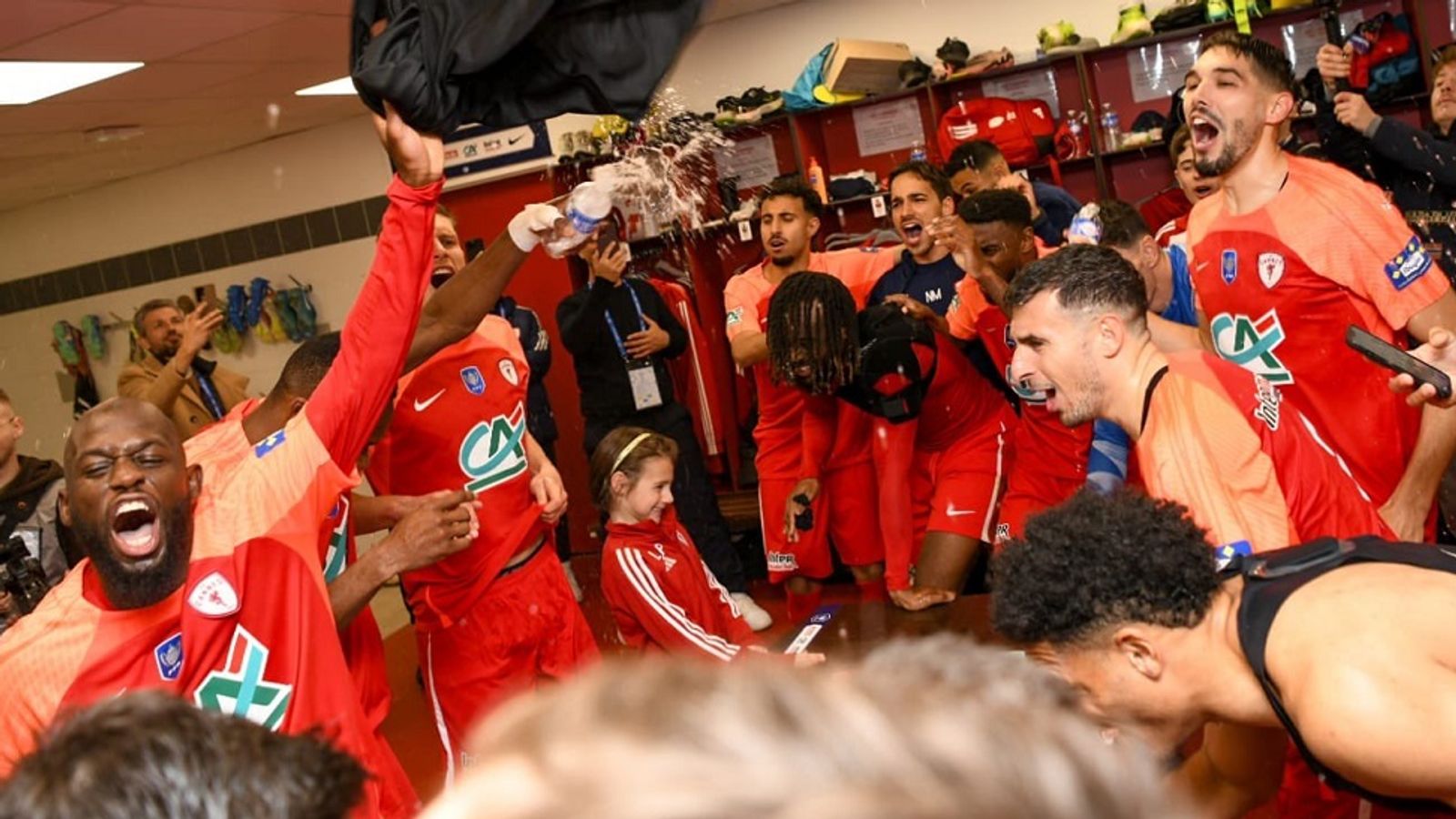AS Cannes sorgt für Pokal-Sensation in Frankreich - Viertligist steht ...