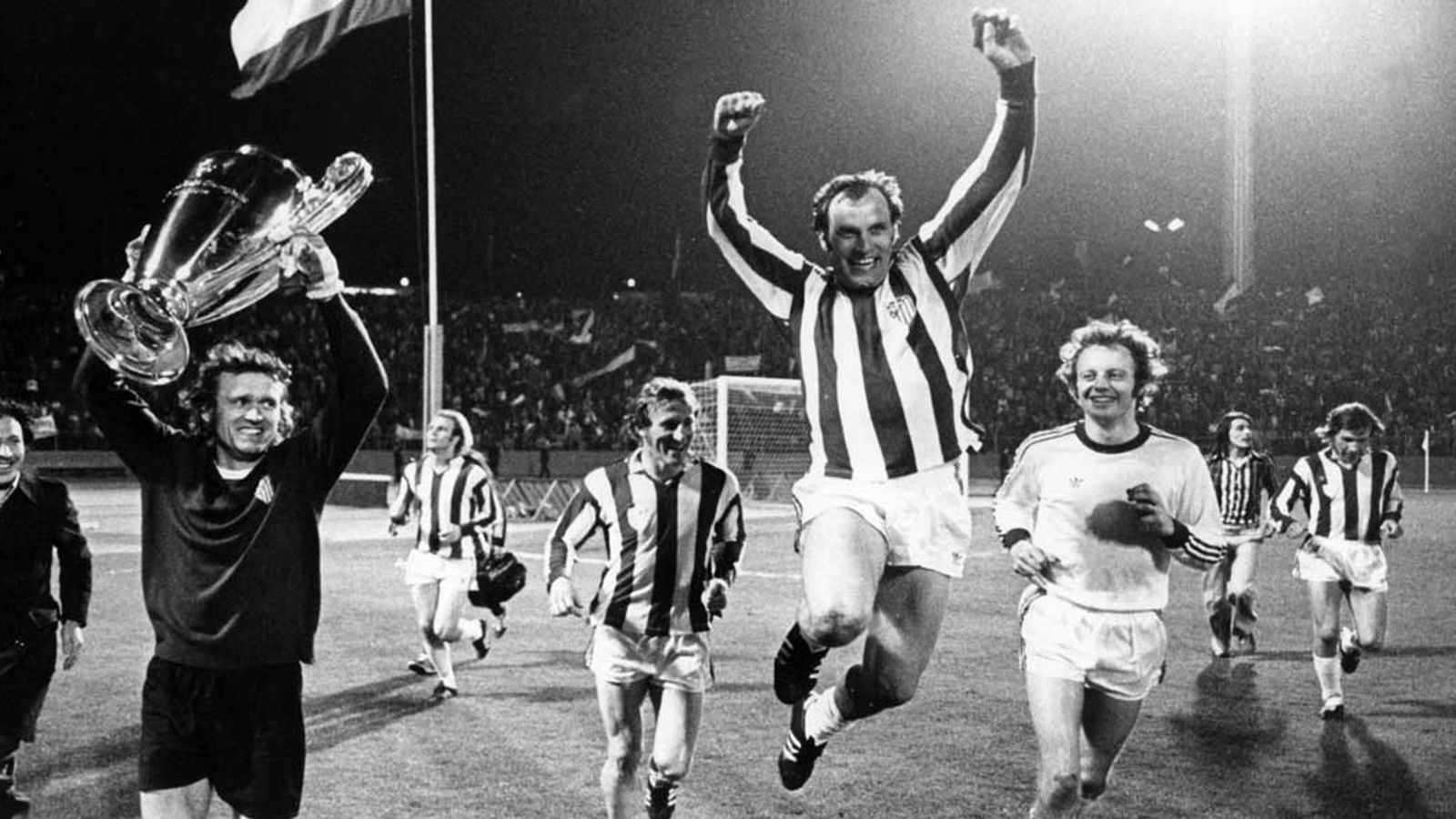 Lothar Matthäus nennt seine Top-Elf des FC Bayern in der 125-jährigen ...