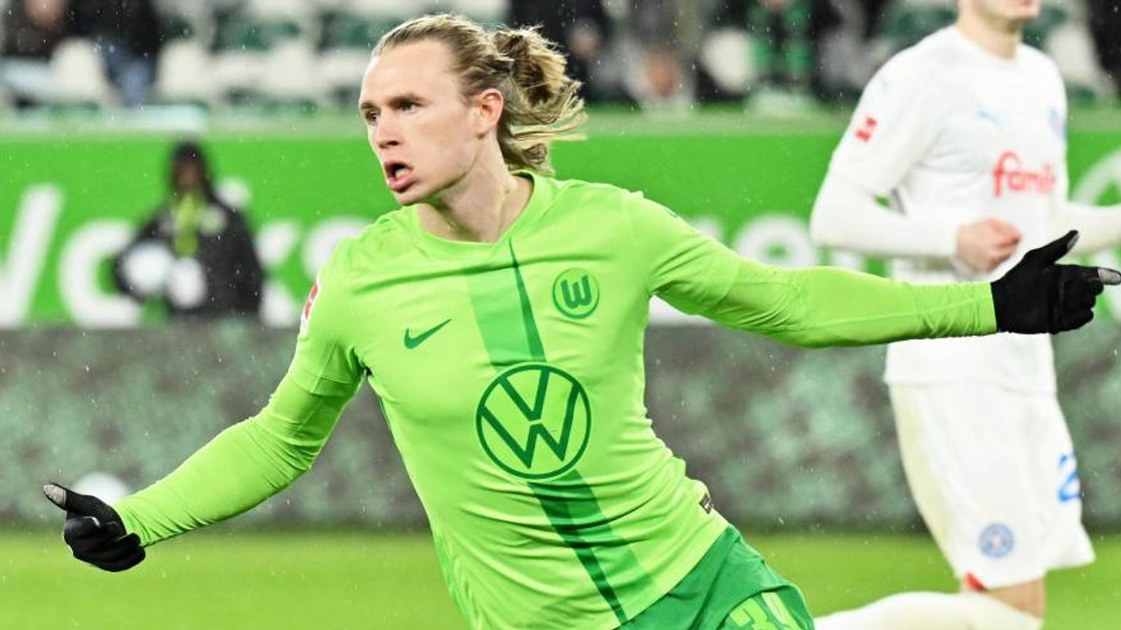 Patrick Wimmer vom VfL Wolfsburg bietet sich selbst beim FC Bayern an | Transfer Centre News ...