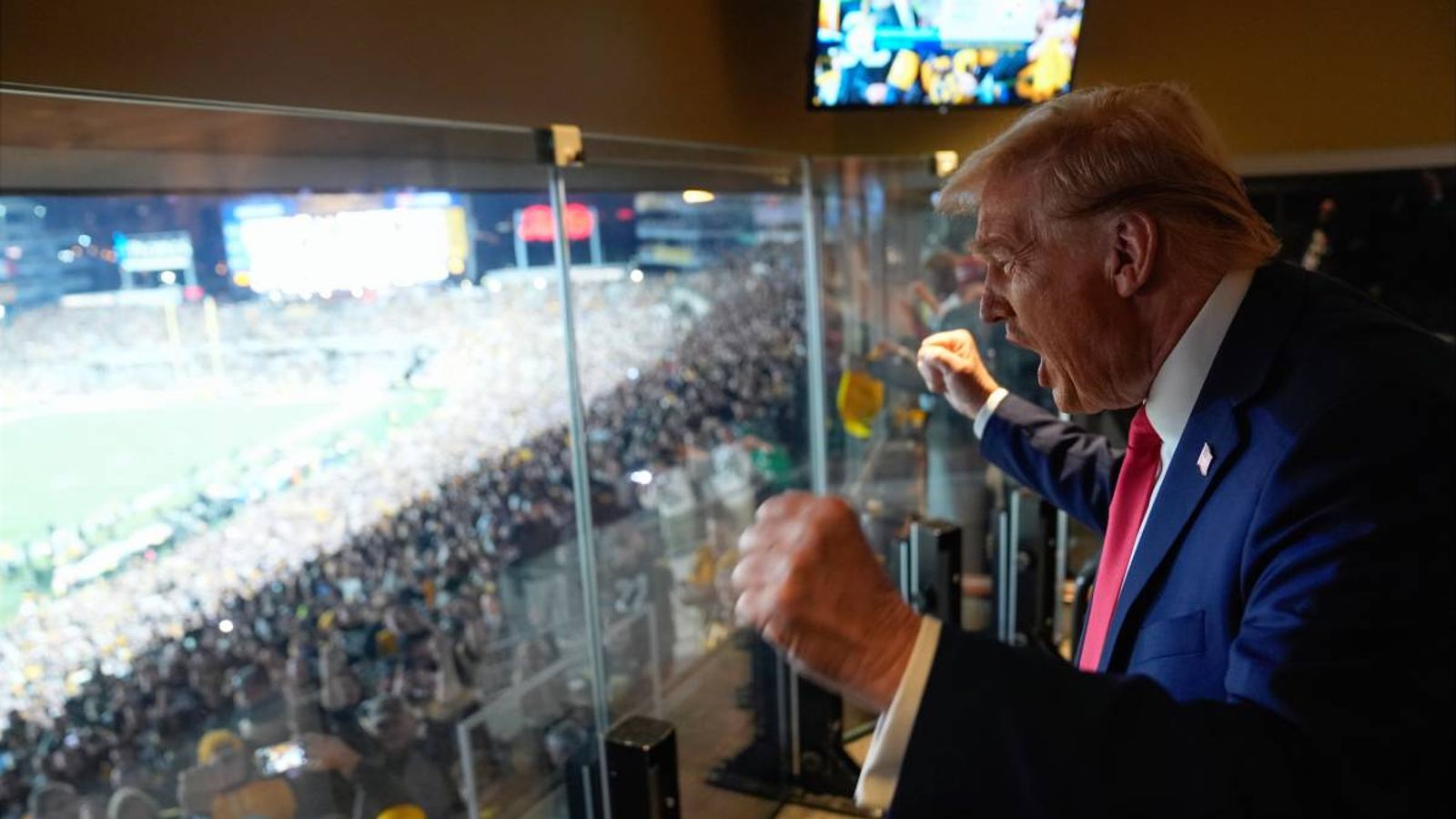 US-Präsident Trump beim 59. Super Bowl im Stadion | NFL News | Sky Sport
