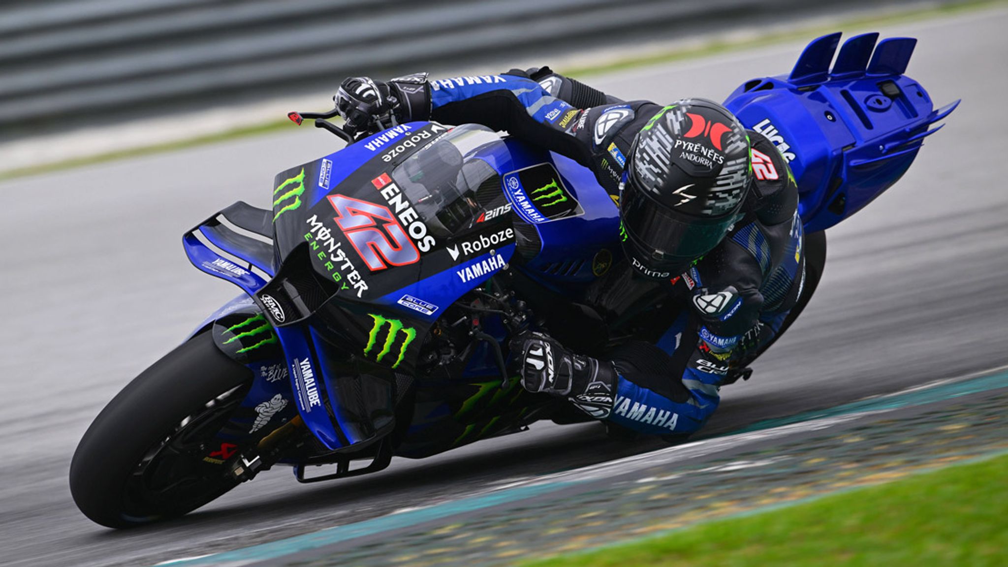 MotoGP-Weltmeister Jorge Martin fährt auch 2026 für Aprilia | MOTO GP ...