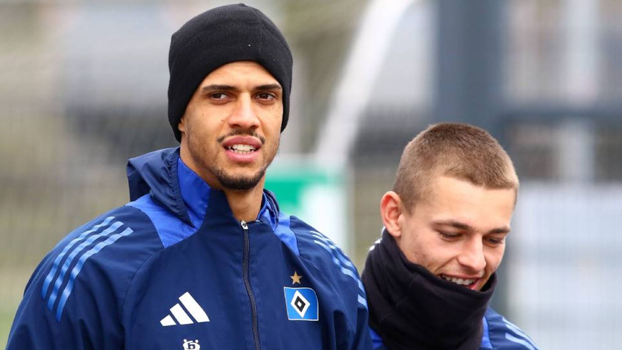 Glatzel trainiert erstmals wieder mit der Mannschaft des HSV | Fußball ...