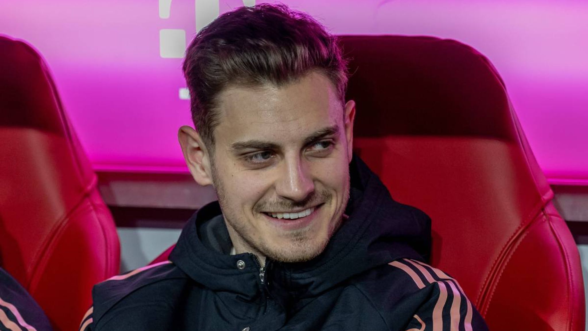 Titelfavorit Bayern trifft auf Meister Leverkusen: Stanisic ist "guter ...