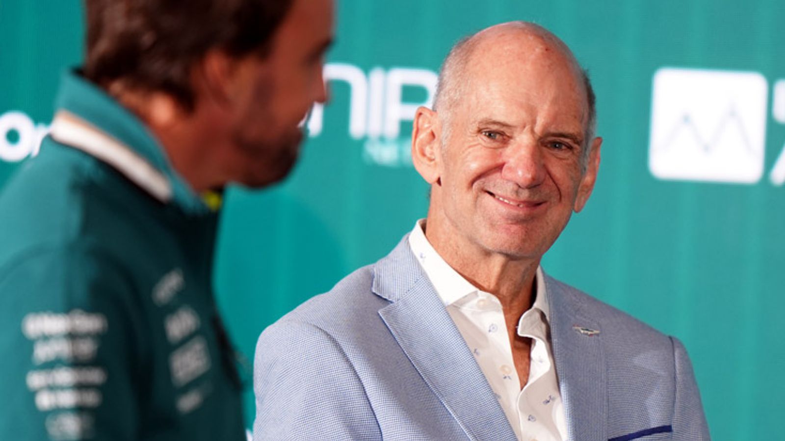 Adrian Newey nimmt Arbeit bei Aston Martin in der F1 auf | Formel 1 ...