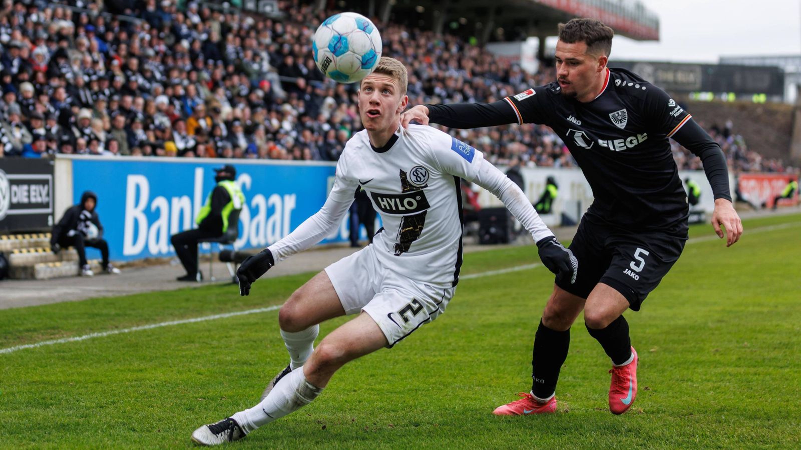 Frankfurt holt Elias Baum zurück - und dann? | Transfer Centre News | Sky Sport