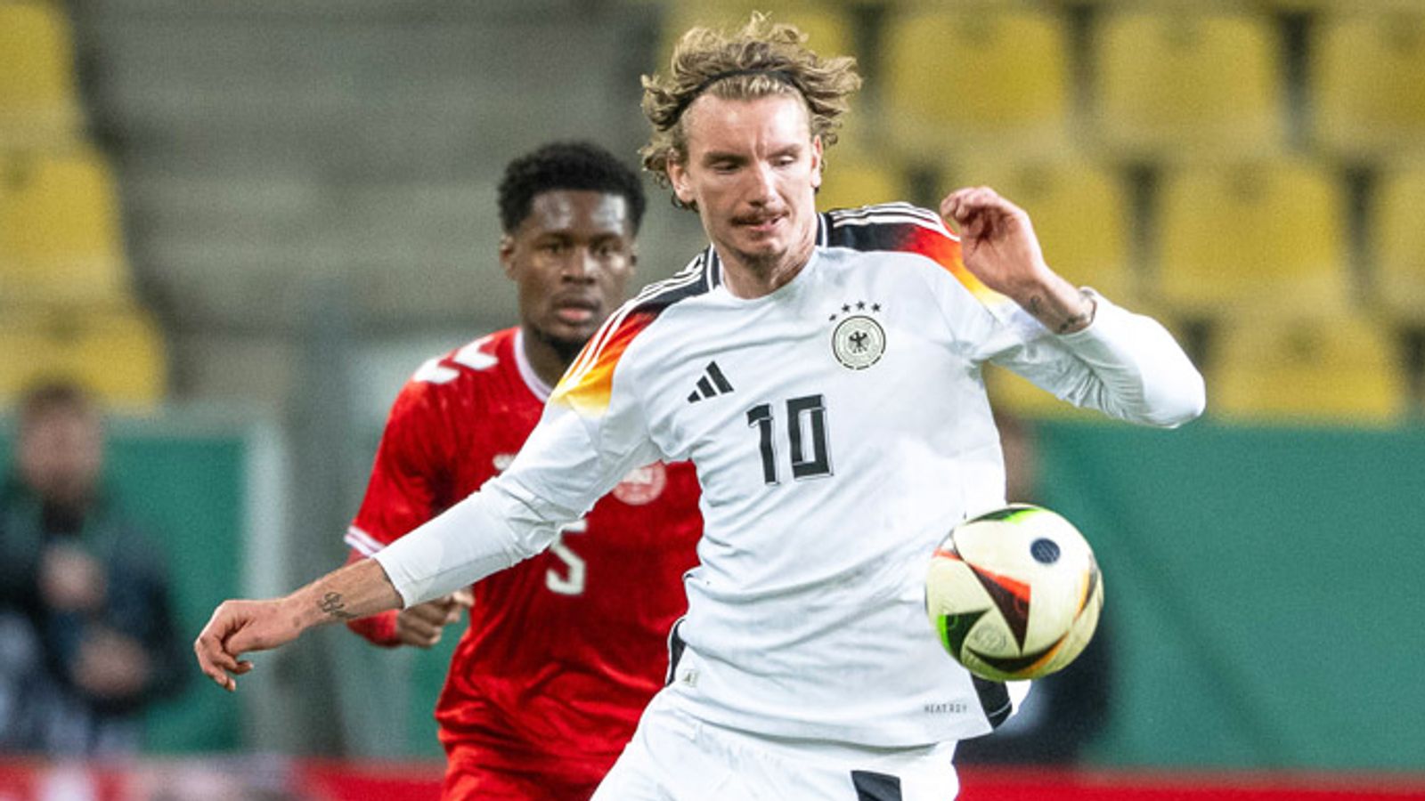 Nick Woltemade arbeitet auf eine WM-Teilnahme 2026 mit Deutschland hin ...