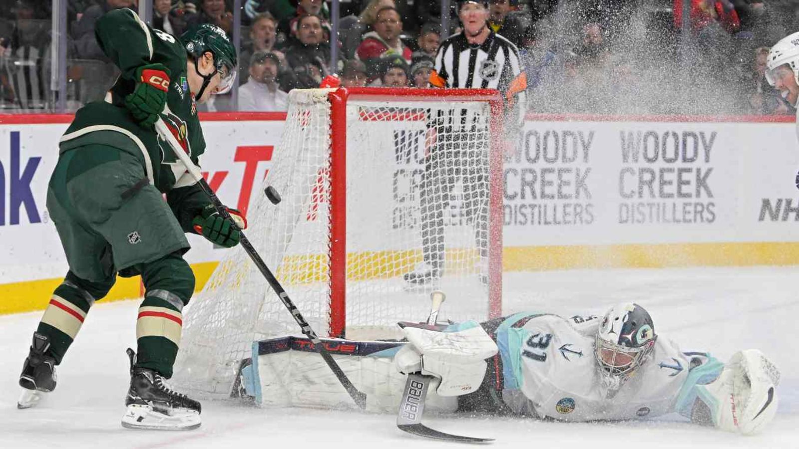 Philipp Grubauer verliert mit Seattle Kraken in der NHL | NHL News ...