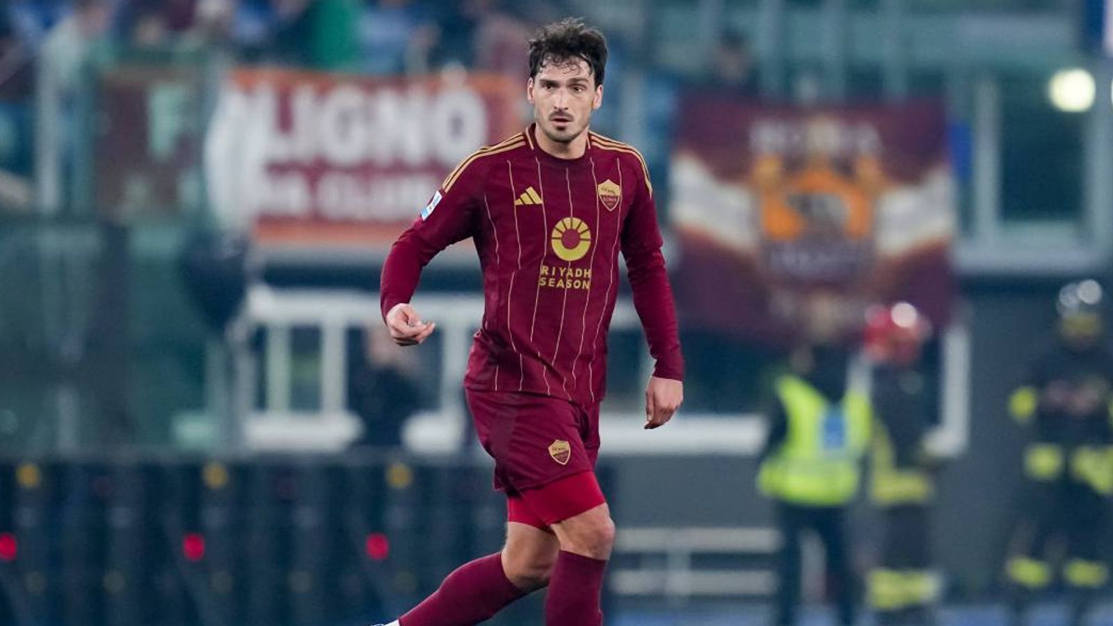 Mats Hummels scherzt über seine ungewollte "Pause" von AS Rom | Fußball News | Sky Sport