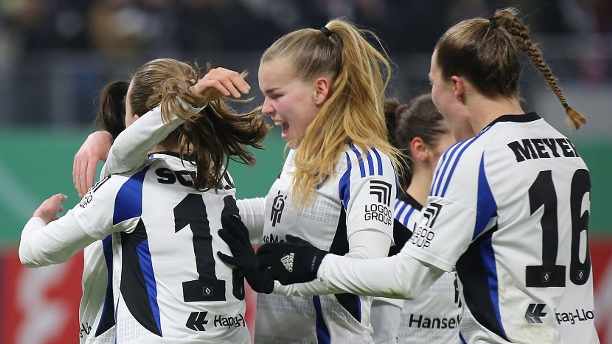 Vorfreude pur bei HSV und Werder vor dem Rekord-Spiel im DFB-Pokal der Frauen | Fußball News ...