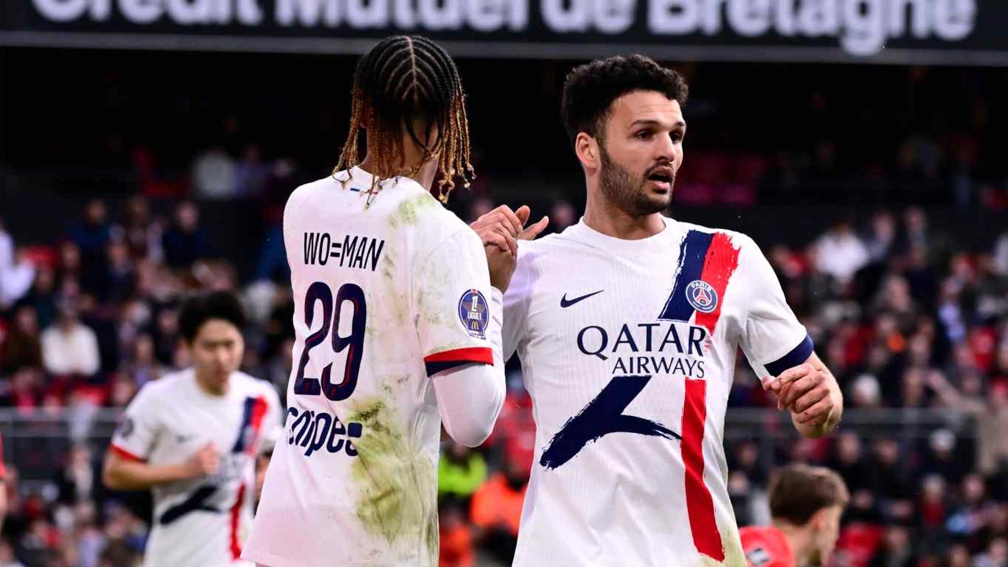 PSG und Co. setzen mit Trikots am Weltfrauentag Zeichen gegen ...